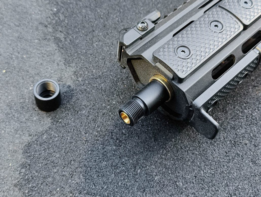 DE-Airsoft UTR45 M917 - A Techy Look inside | New budget AEG KING?