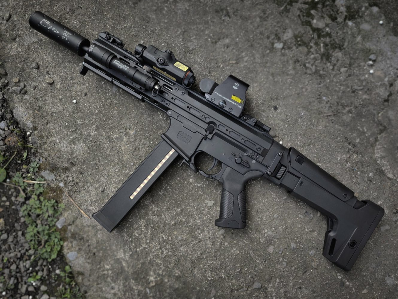 DE-Airsoft UTR45 M917 - A Techy Look inside | New budget AEG KING?